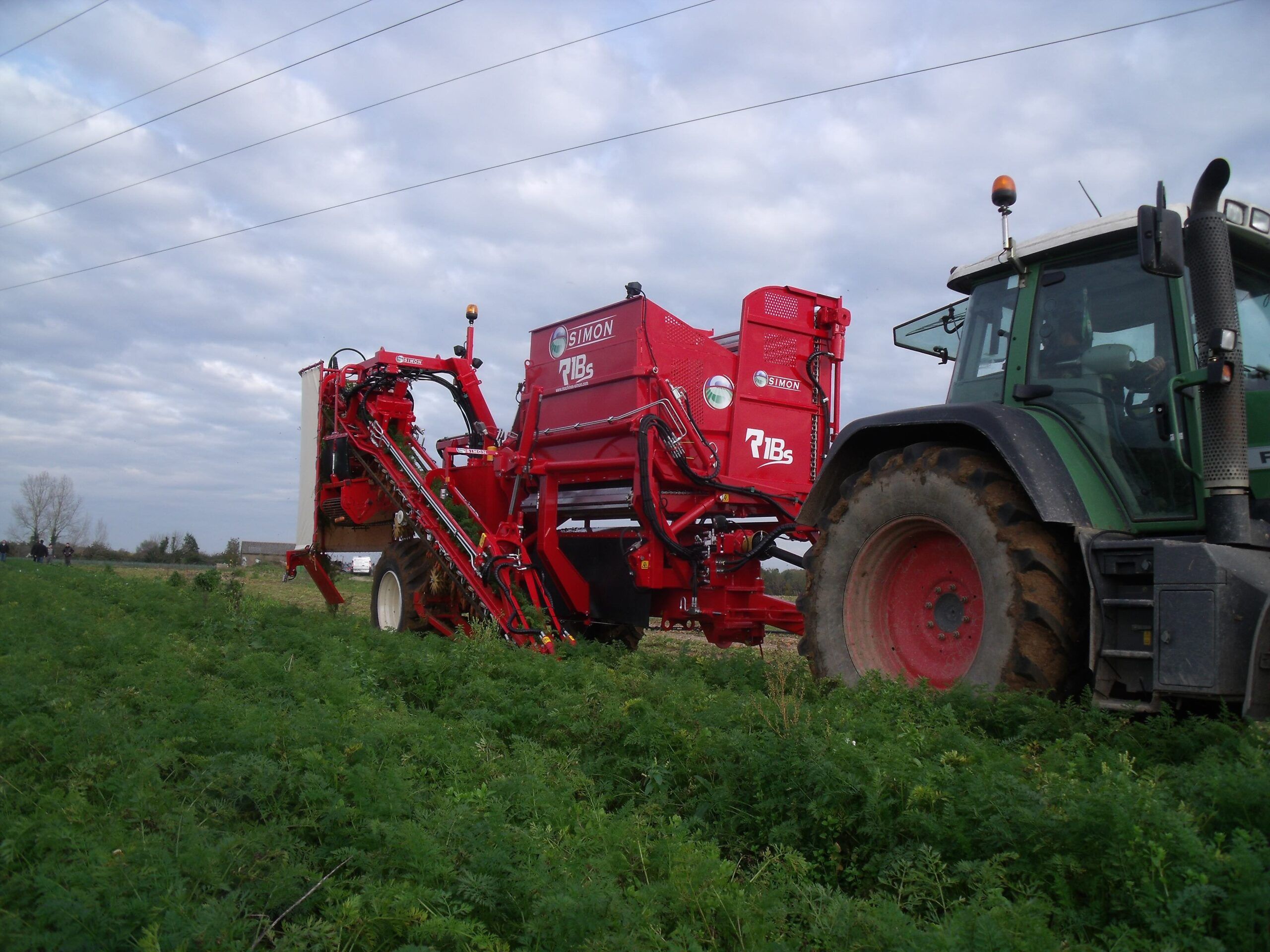 Nouvelle R1BS SIMON : Arracher des carottes n’aura jamais été aussi ...